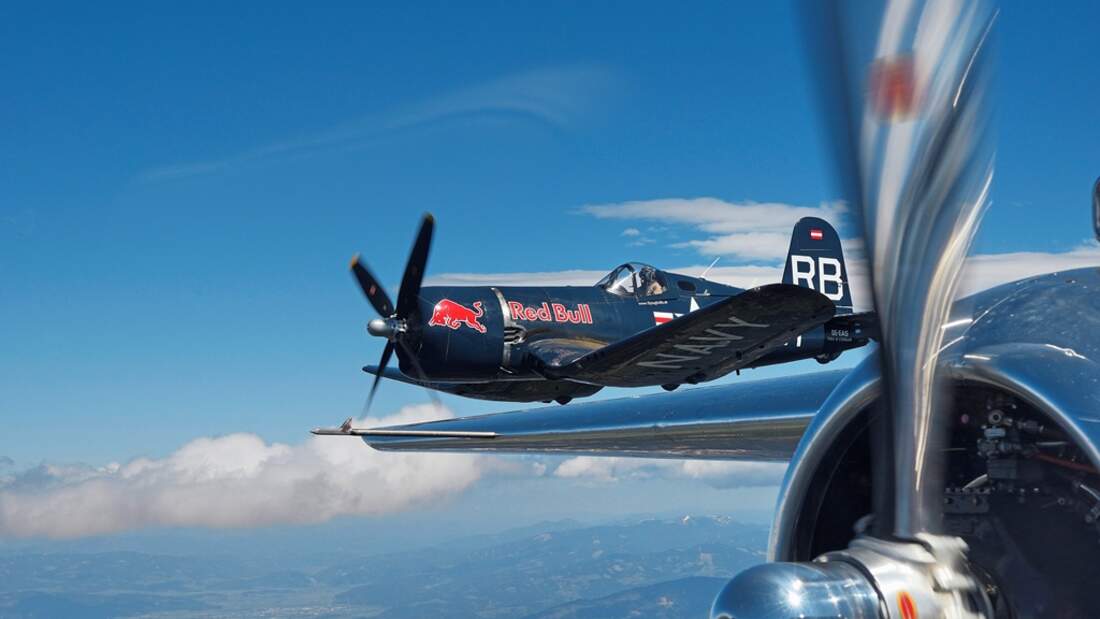 Flying Bulls – Wie die Bullen trainieren | aerokurier