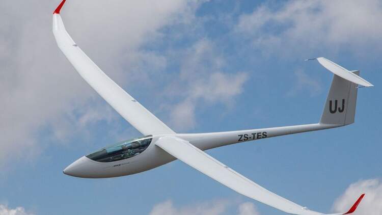 Jonker Sailplanes JS3: Das neue Rennklasse-Flugzeug fliegt | aerokurier